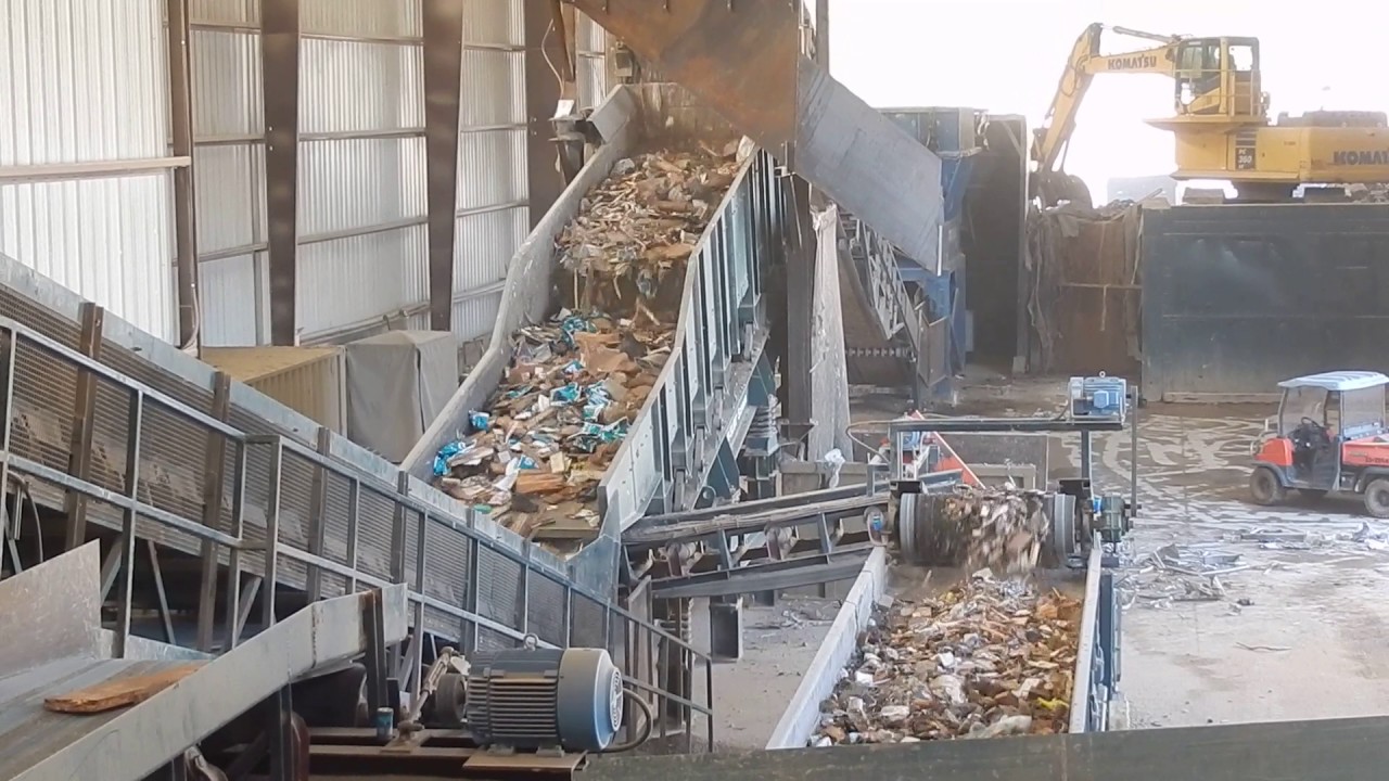 Primary and Secondary TAPER-SLOT® Screen for C&D Waste - YouTube