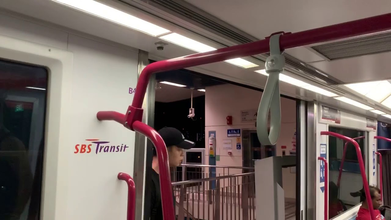 SBS Transit SKLRT Crystal Mover C810 [03] - Thanggam to Sengkang (West ...