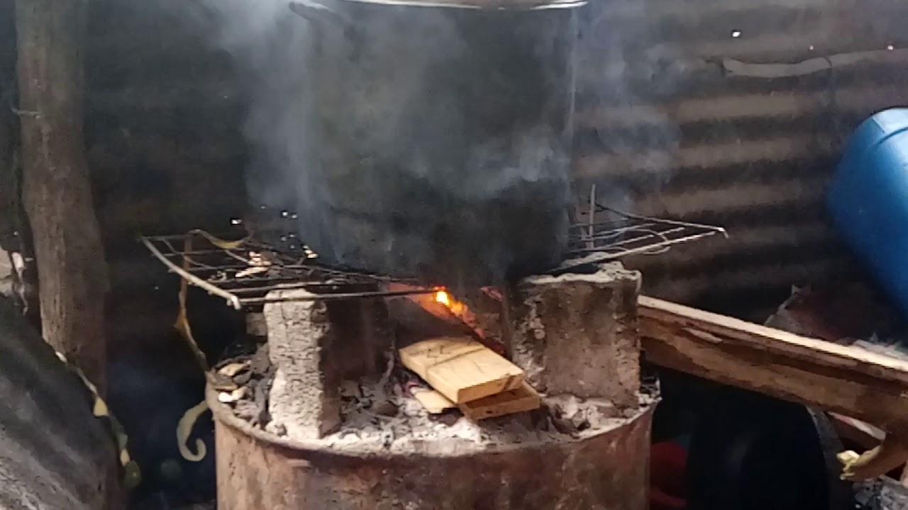 Así se prepara un Salpimentado, a leña!! - YouTube