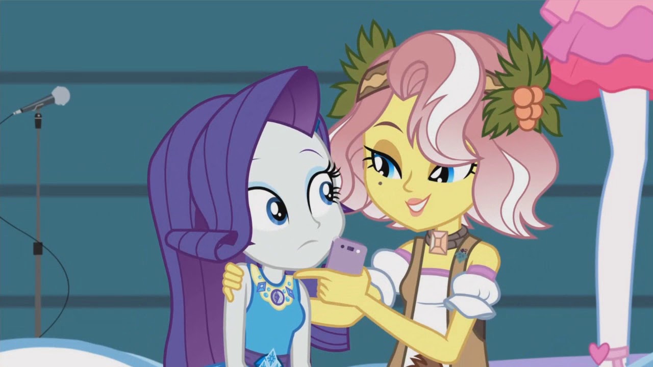 [Greek] - MLP:EG - Rarity and Applejack have a fight - YouTube