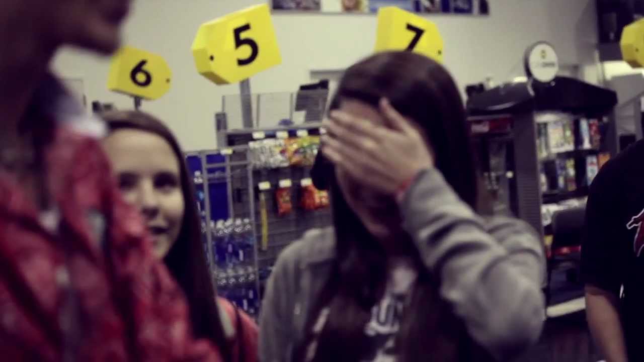 MGK 'Lace Up' Album Release Instores: My Fans...My Family | Machine Gun ...