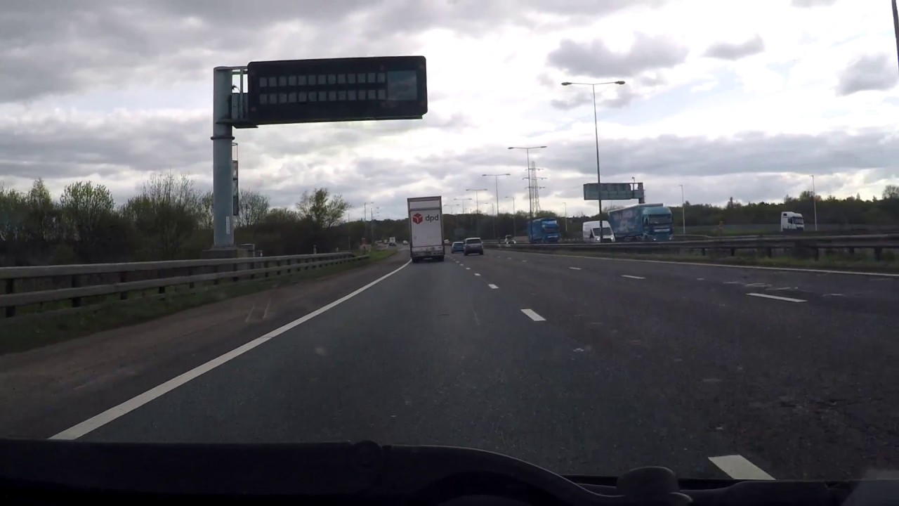 UK Motorways - M6 S J26 Skelmersdale - YouTube