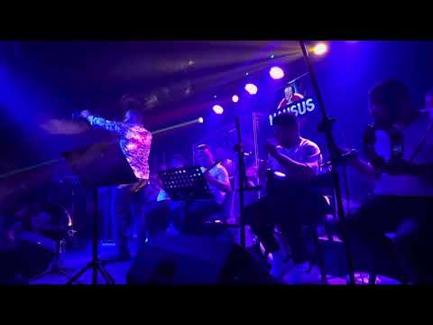 Özgür Alter - Ne Sevdalar Yaşadım (Canlı)
