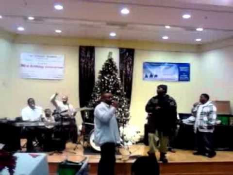 Clark Gospel Singers @ The Glover Family Reunion - YouTube