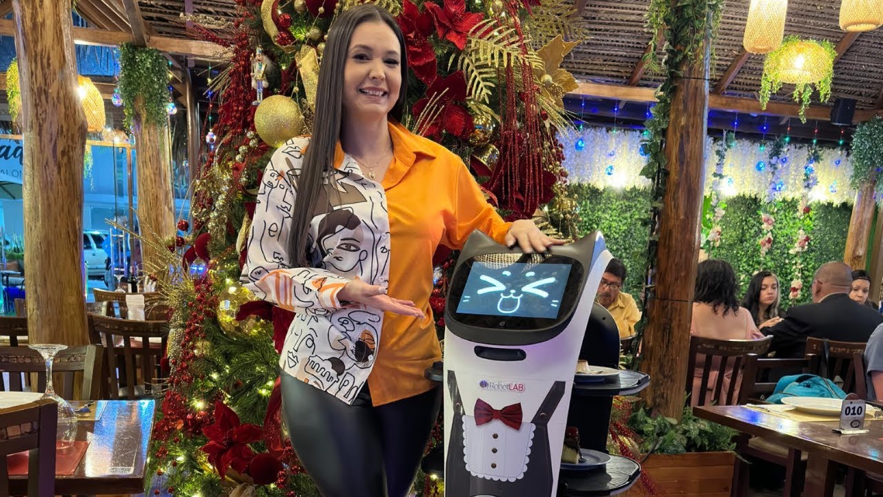 Inteligencia Artificial: "Bella Fátima", primera robot mesonera en ...