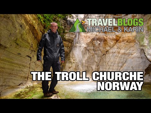Hike to TrollKyrkja in Norway