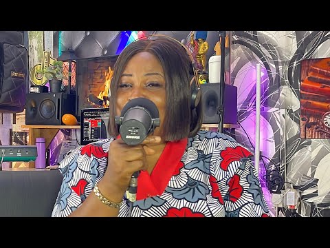 Apostolic Hymns Live – Yvonne Menz