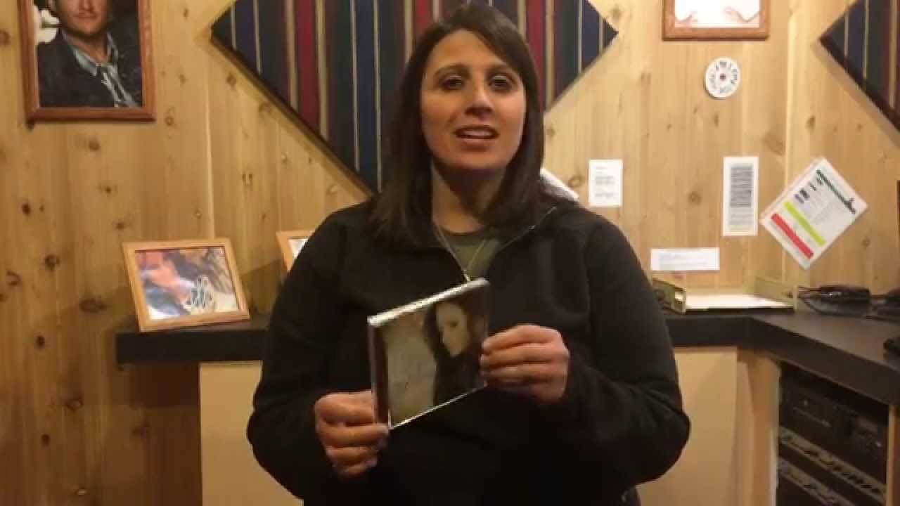 Album Review Sara Evans 'At Christmas' - YouTube
