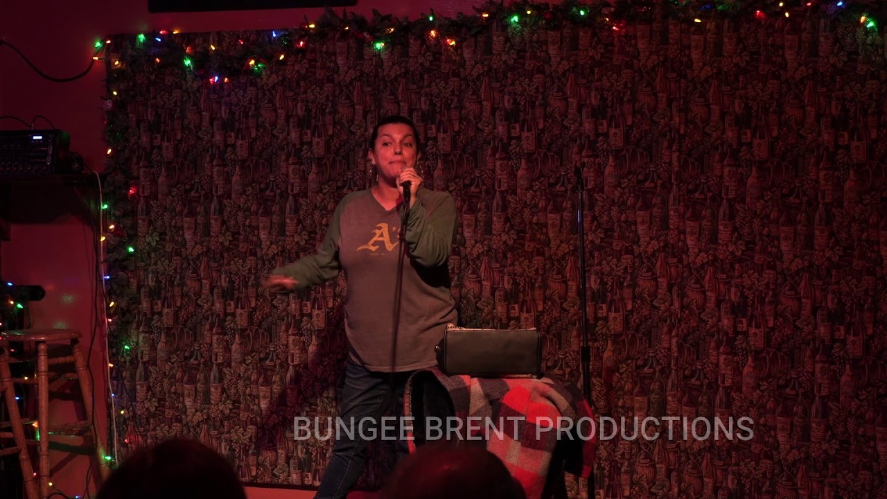 JENNIFER ALVES HAYWARD BISTRO COMEDY - YouTube