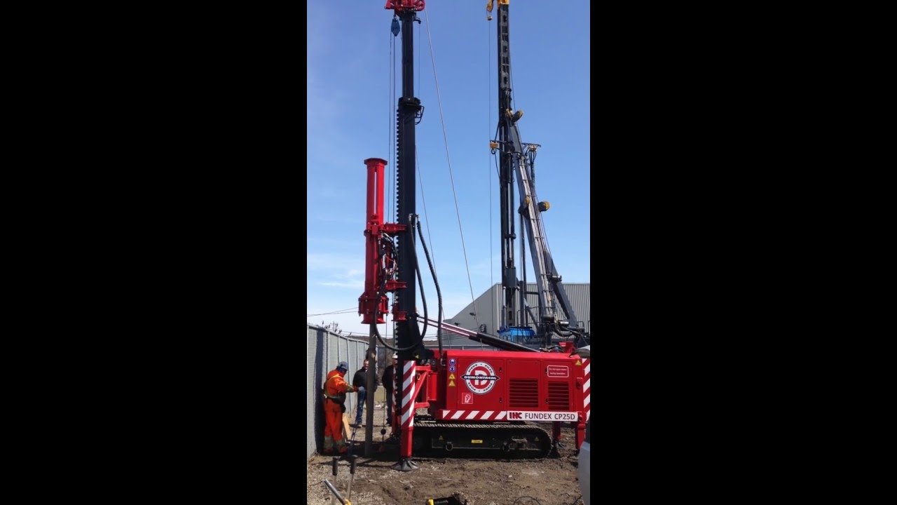 Modern Compact IHC Fundex pile driving / Drilling machine and ...