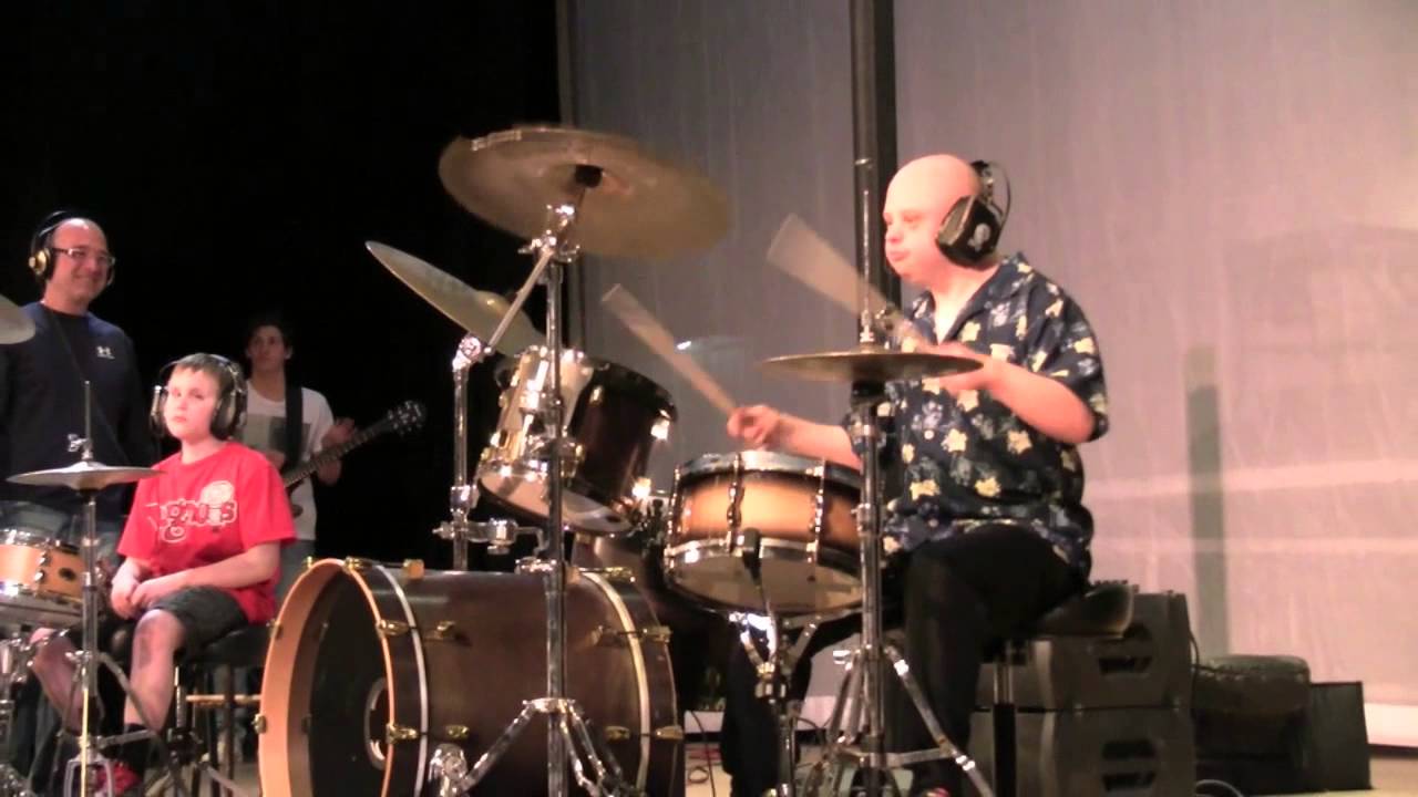 Blind Beast - AJ Moncman & Jake Morgan drum concert 2015 - YouTube