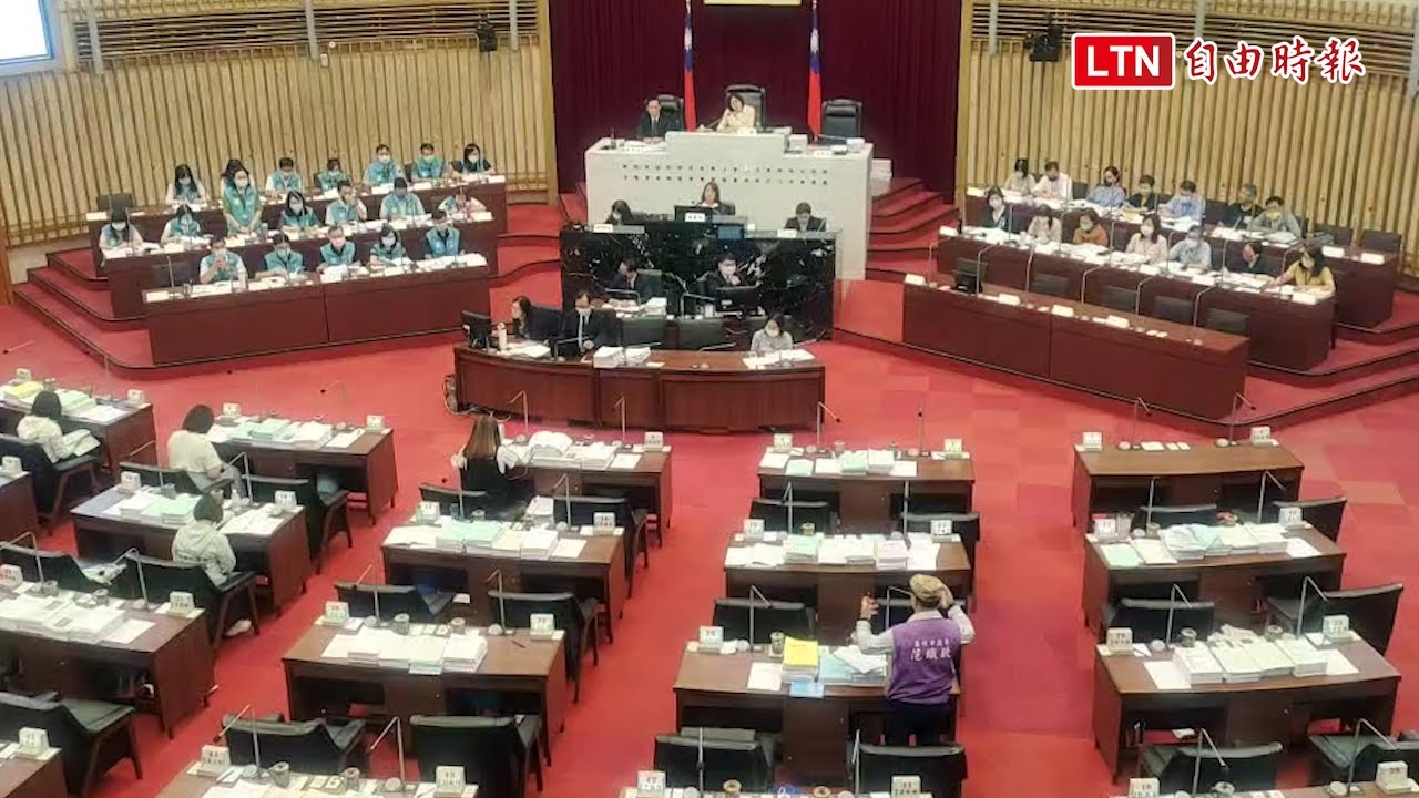 質疑原民教育資源不足 高市議員范織欽爆氣抱不平 - YouTube