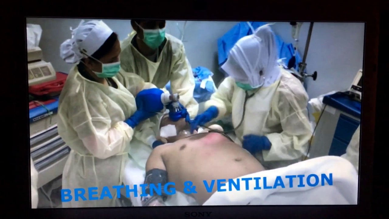 trauma team in action - YouTube