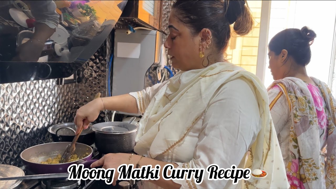 Moong Matki Curry Recipe 🍛/Ville Parle Irla Gye Shopping karne - YouTube