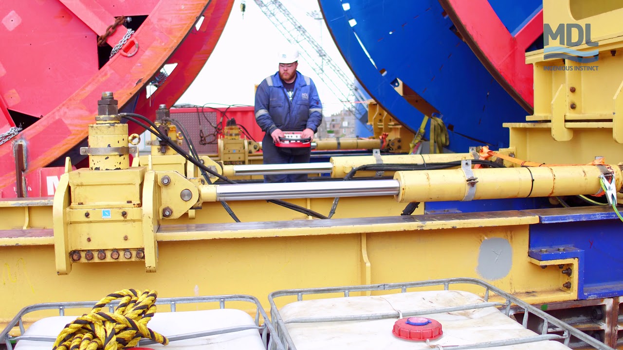 MDL RDS: Automated skidding - YouTube