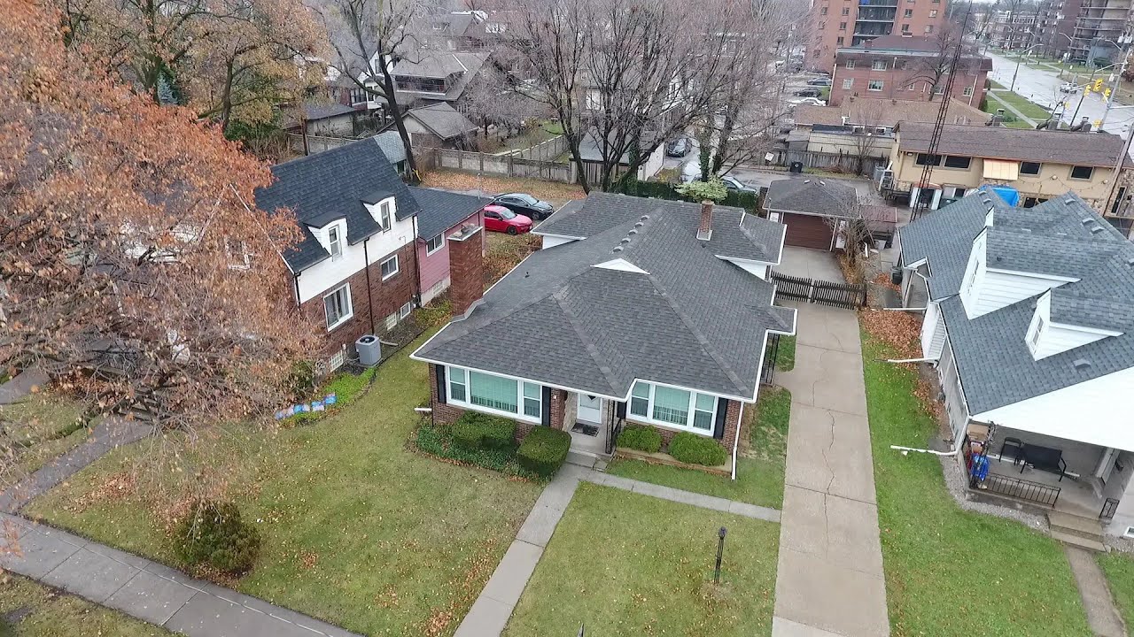 270 Sunset Ave, Windsor, ON N9B 3A7 - YouTube