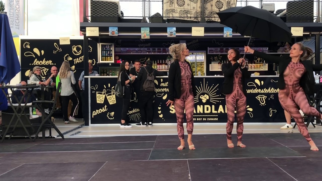 Smooth Chicks Promovideo (Fantastical 2019) - YouTube