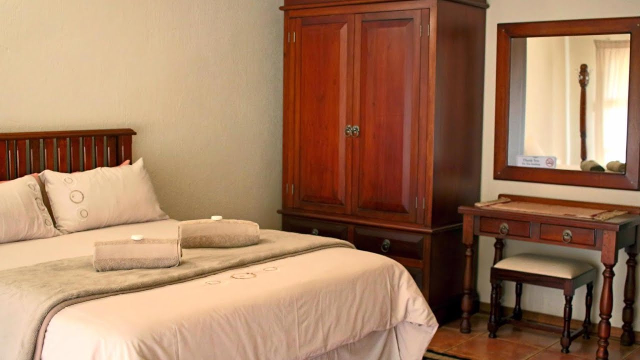 Mogodi Lodge Mtitsi Chalet, Graskop, South Africa - YouTube