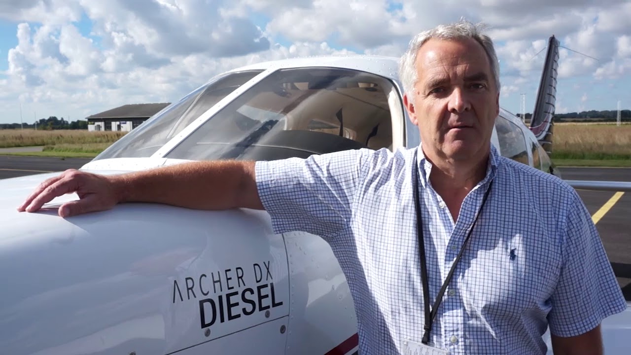 Introduction to the Piper Archer DX - YouTube
