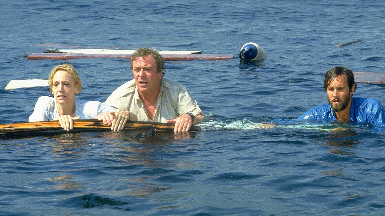 The Terrifying Final Shark Attack | Jaws: The Revenge - YouTube