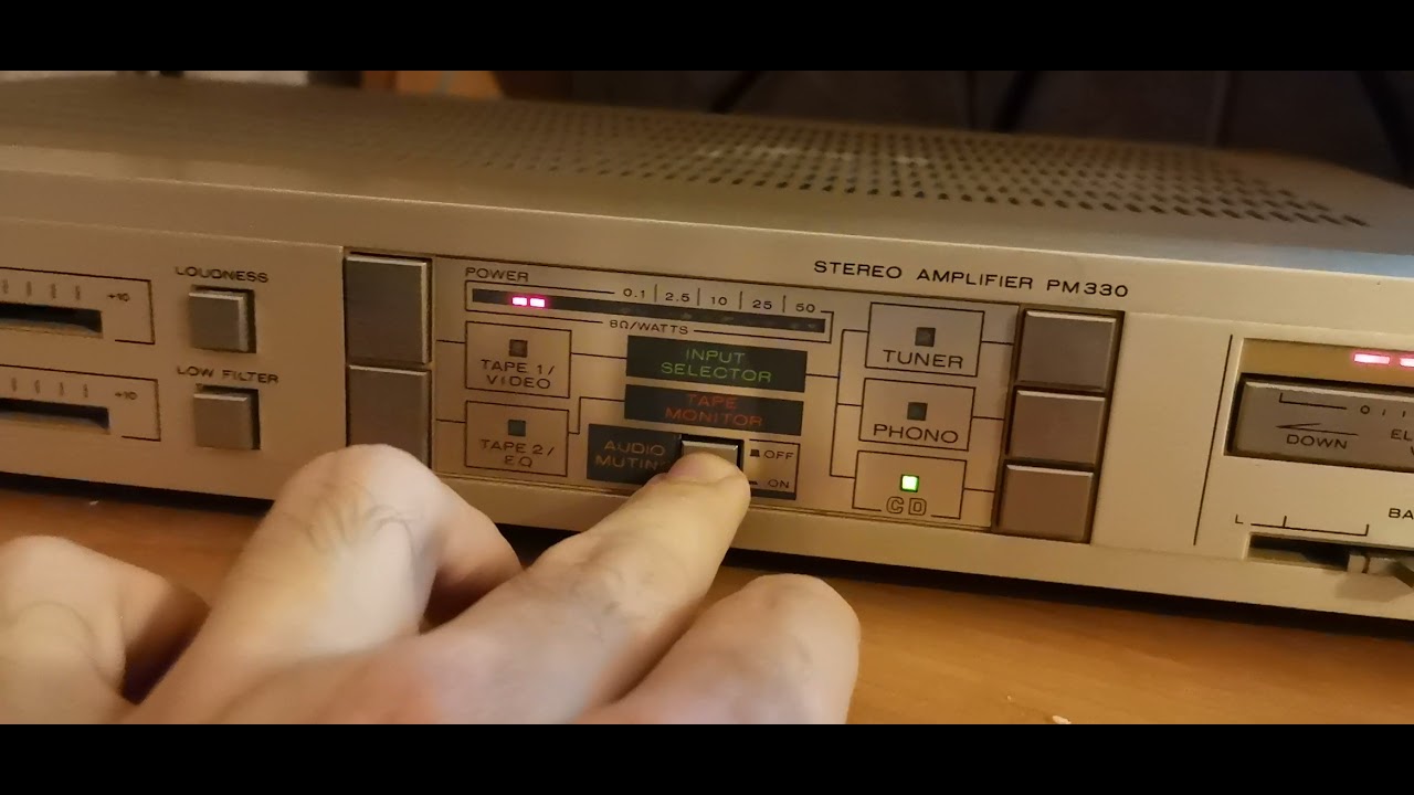 marantz 330 - YouTube