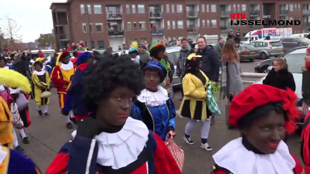 Sinterklaas bezoekt het Hanzeplein. - YouTube