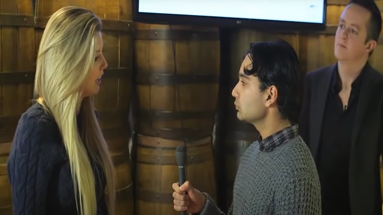 Pick-Up Artist Conference Cringe - YouTube