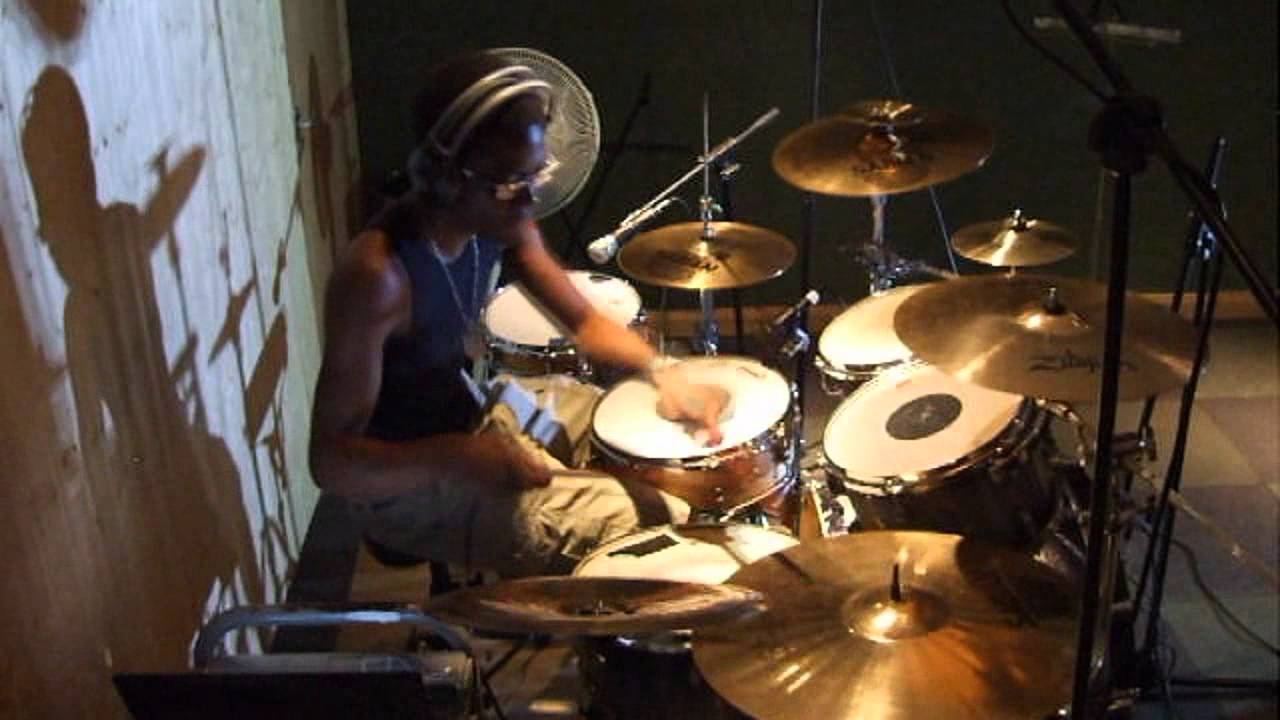 Flo Rida - Wild Ones Drums (w/full cameras) - YouTube