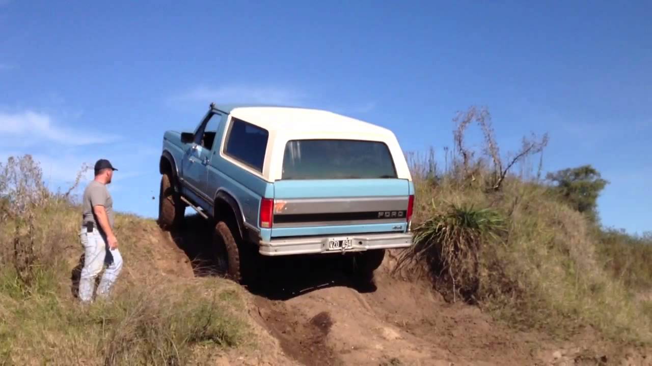 Bronco Henry trepando 2 - YouTube