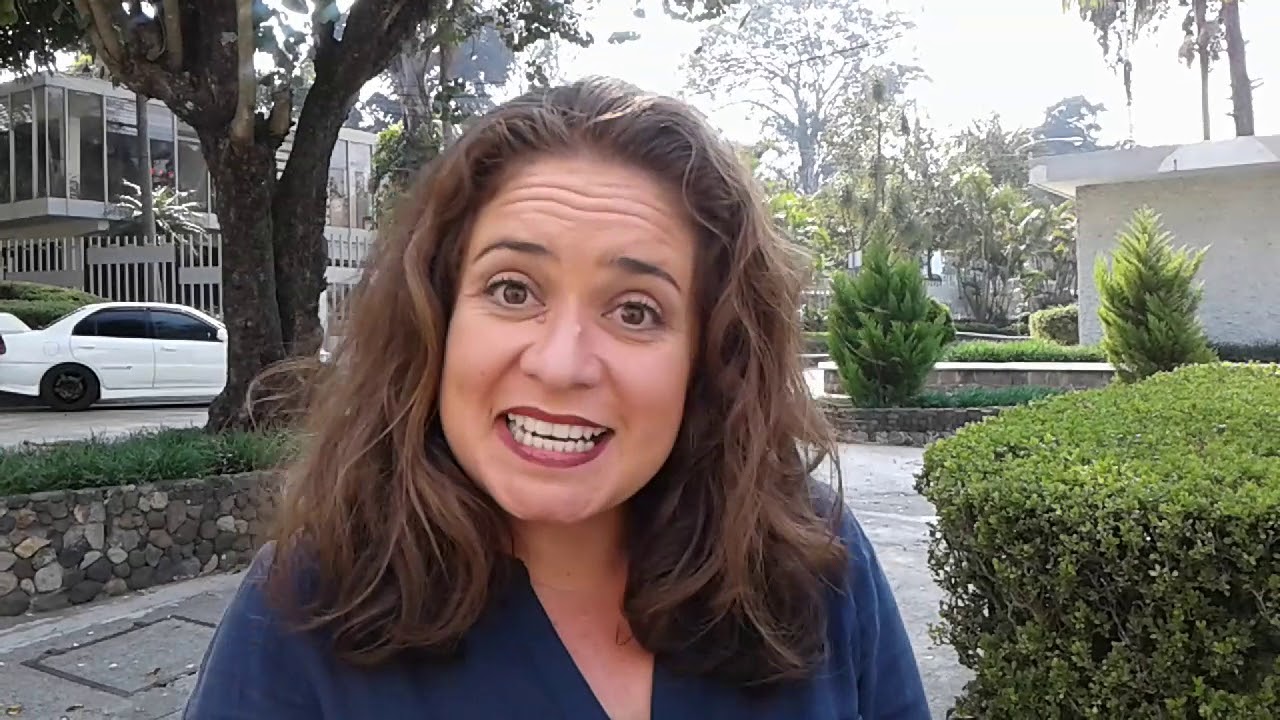 Saludos de la actriz de doblaje Mexicano Ana Lobo - YouTube
