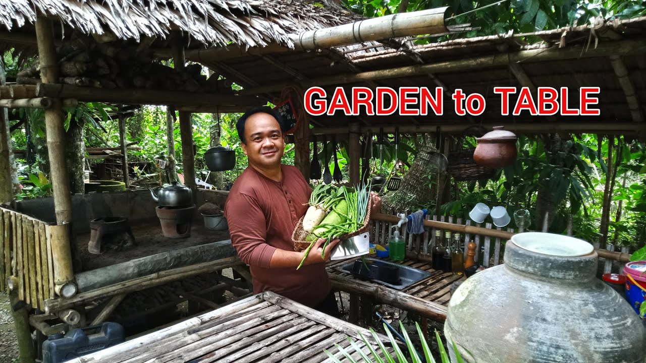 Ginisang Upo (Bottle Gourd) at Ensaladang Labanos (Raddish Salad ...
