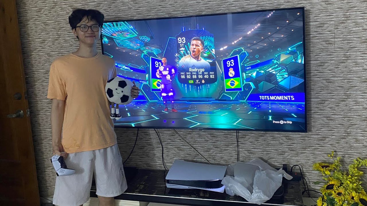 RODRYGO - TOTS Moments EA FC 24 - YouTube