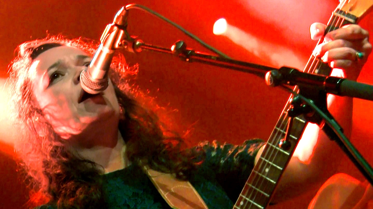 MEENA CRYLE & THE CHRIS FILLMORE BAND, 'IT MAKES ME SCREAM', DE BOSUIL ...