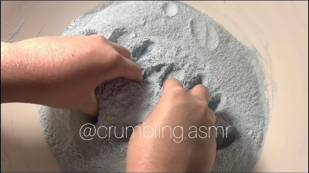 ASMR DUSTY GYM CHALK POWDER PLAY - POWDERY HANDS - SLEEP AID 😶‍🌫️🤤 ...
