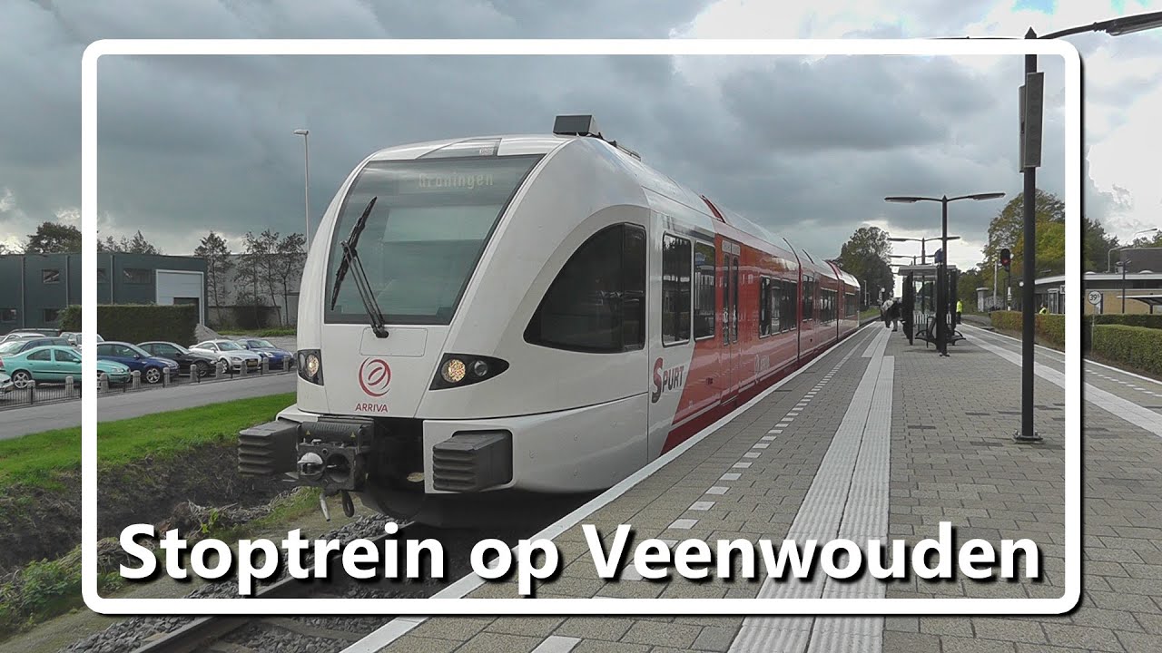 Arriva stoptrein op station Veenwouden! - YouTube