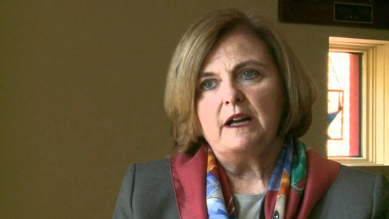 Maureen McTeer - YouTube