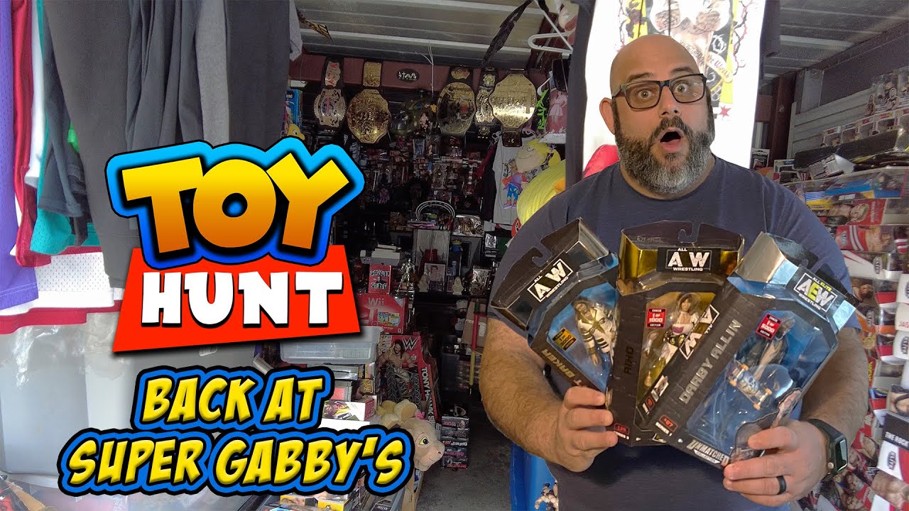 Toy Hunting, Back at Super Gabby's, & AEW Chase Figures - YouTube