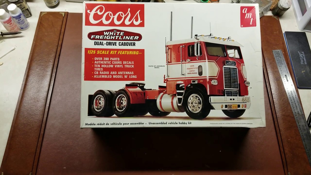 AMT Kit No. 5105 Coors White Freightliner Dual-Drive Cabover Truck ...