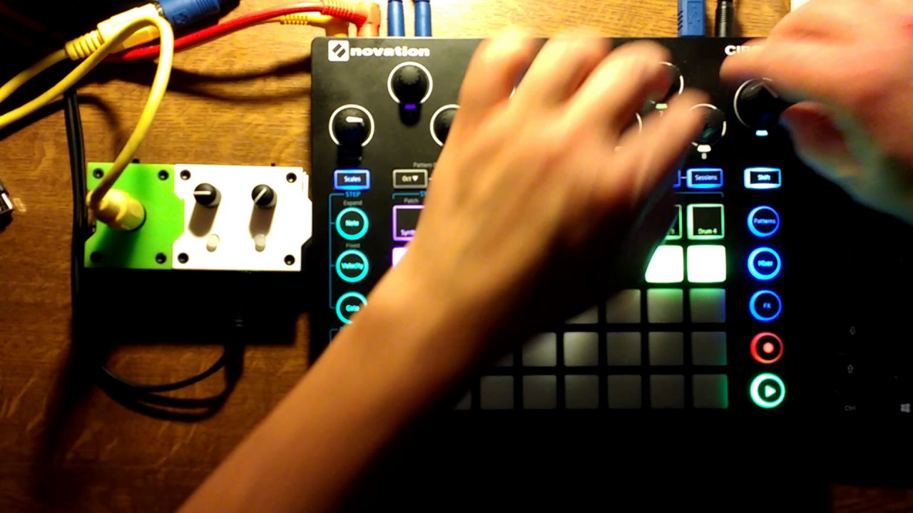 Novation Circuit + Patchblocks / a very good team (3) - YouTube