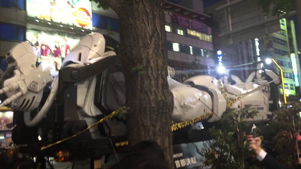 PATLABOR MECH IN AKIHABARA JAPAN!! - YouTube