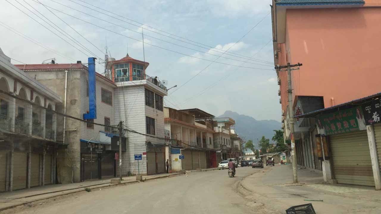 Clashes in Myanmar's Kokang empty regional capital Laukkai - YouTube