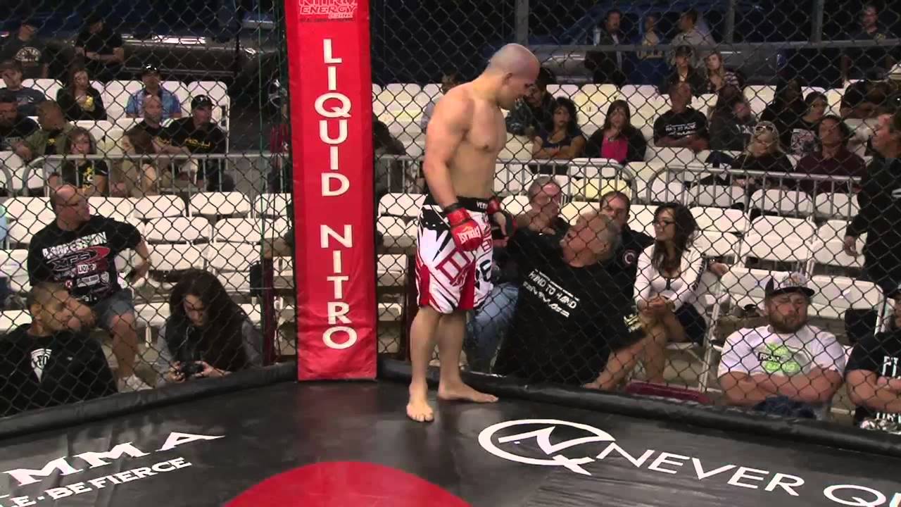 Nathan Gonzalez vs Eric Zapata XFS Aggression January 18, 2014 - YouTube