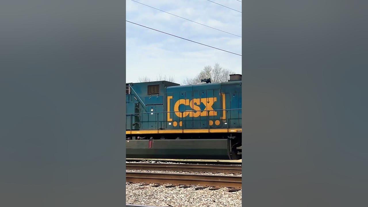 Mid DPU CSX 7229 doing work! #railfans #traingraffiti #csxstrains #foamer #railfanning #csx ...