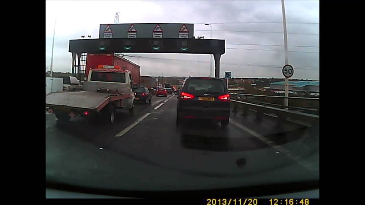 QE11 Bridge Essex Kent - YouTube