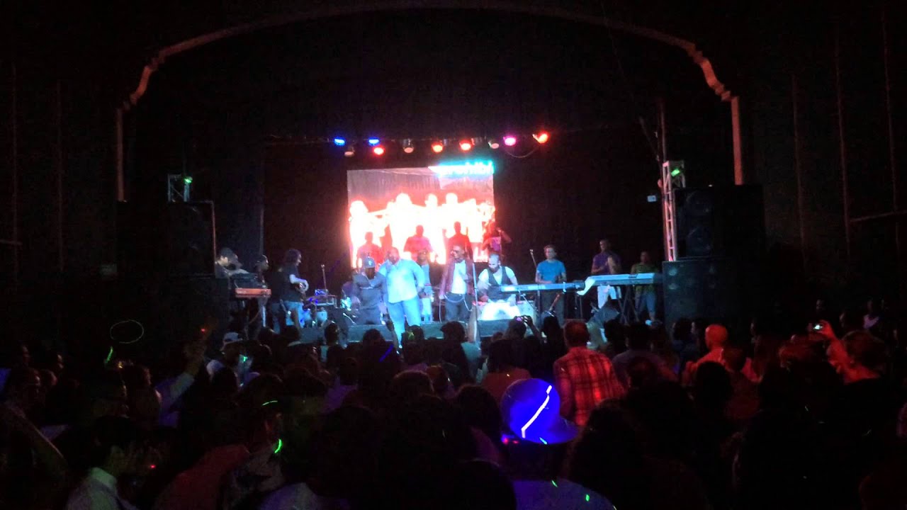 Havana D'Primera con Fredy Clan Yo Vengo de Cuba - YouTube