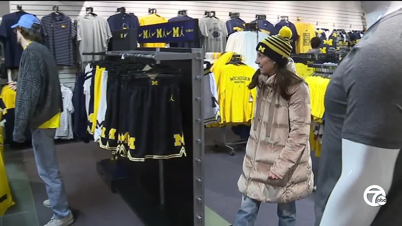 Fans excited ahead of Michigan, Ohio State football game - YouTube