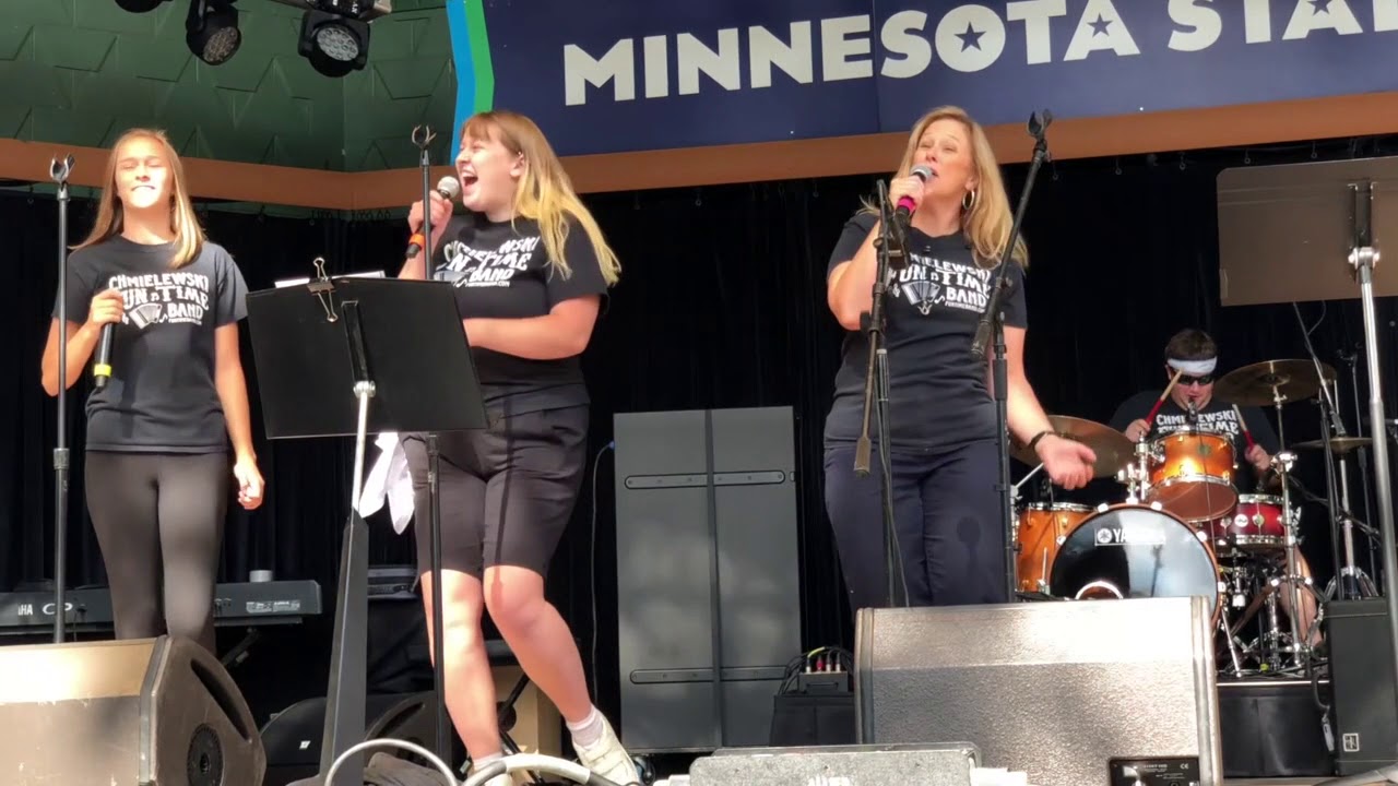The Happy Wanderer - Chmielewski Funtime Band - YouTube