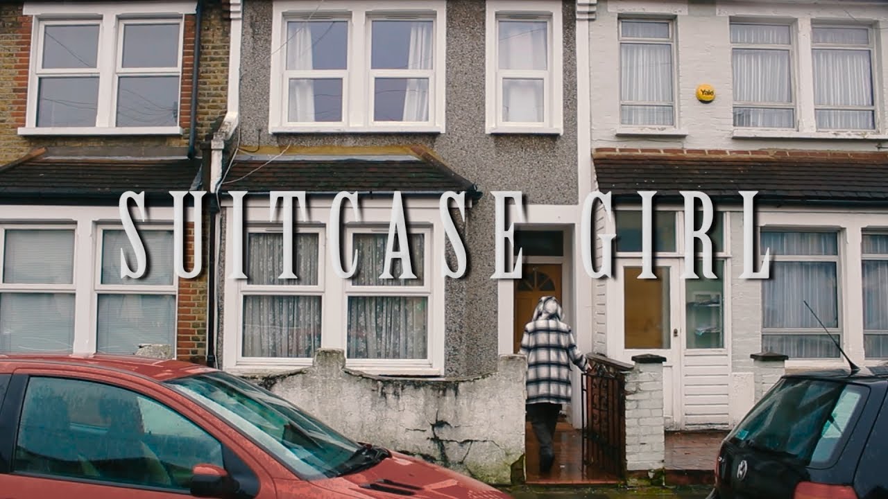 Poppy Holmes - Suitcase Girl [Music Video] - YouTube