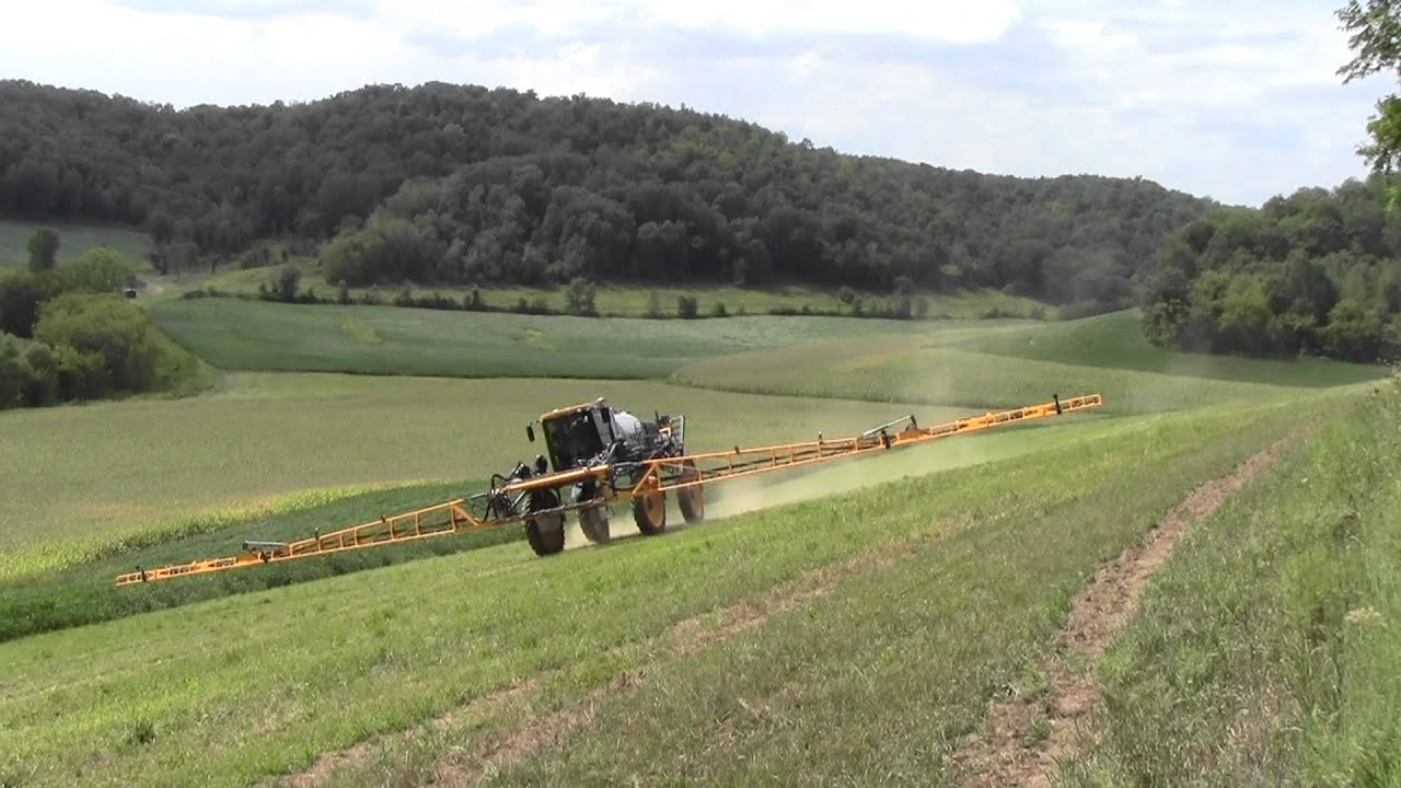 Hagie STS 12 at Al Sheahan Farm in some steep hills - YouTube
