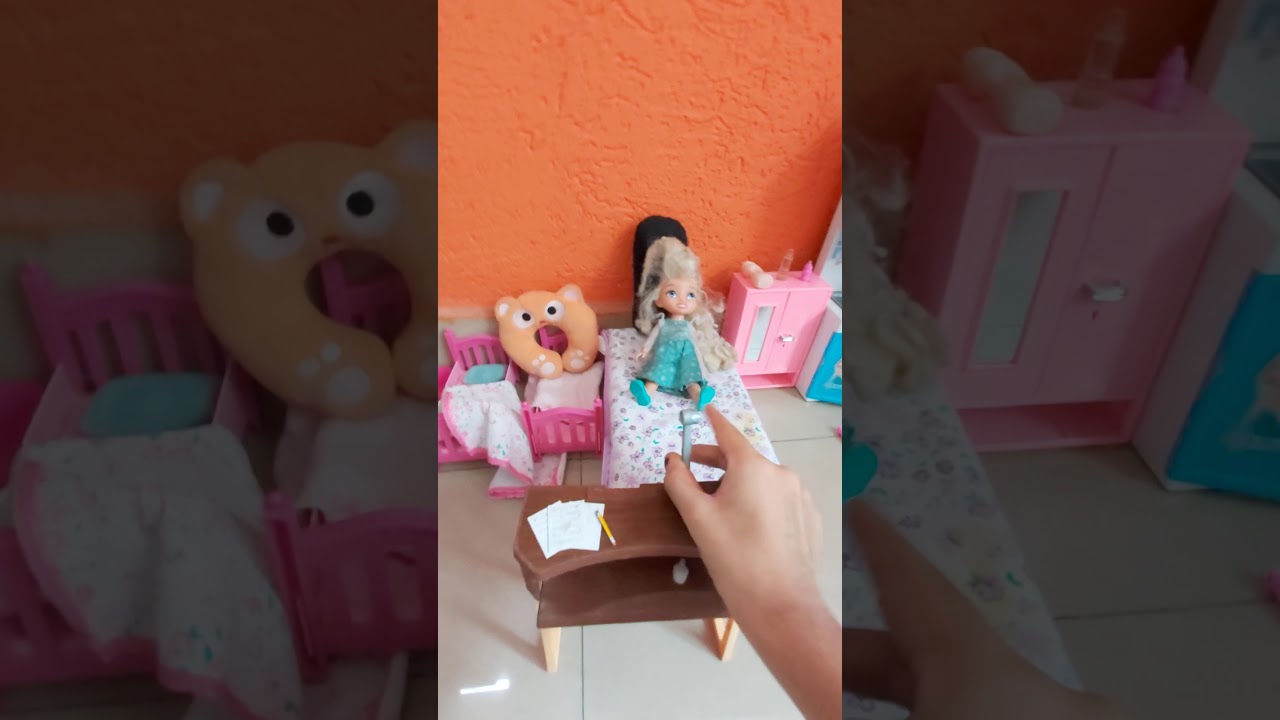 LITTLE ELSA IS SICK!! elsa and anna toddlers at Doctor_ barbie is the ...
